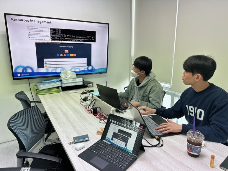 ㈜제니스클라우드 - 회사소개 - 공지사항